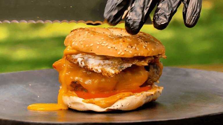 Now This Is The Ultimate Breakfast Bagel Burger