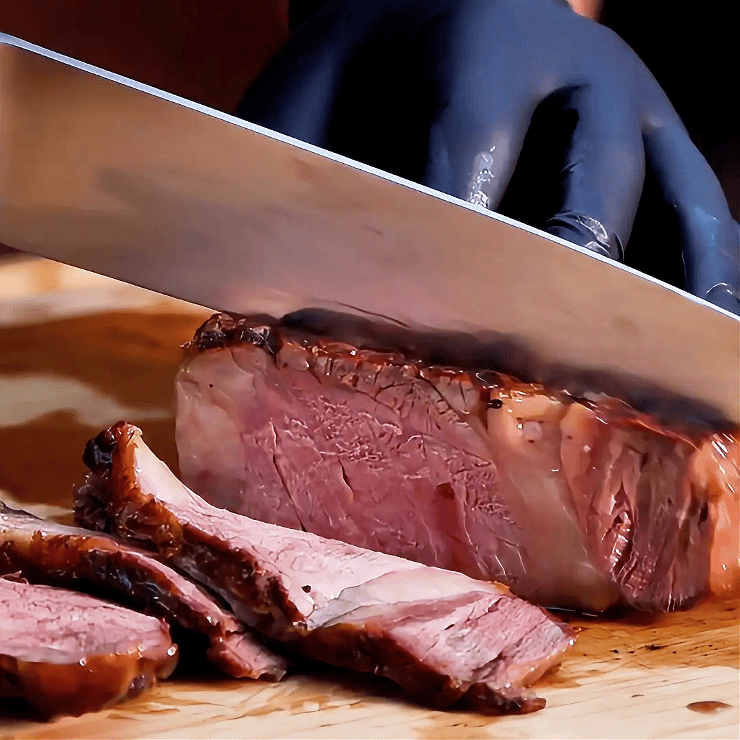 This Is How To Get A Perfect Pink Tomahawk Steak
