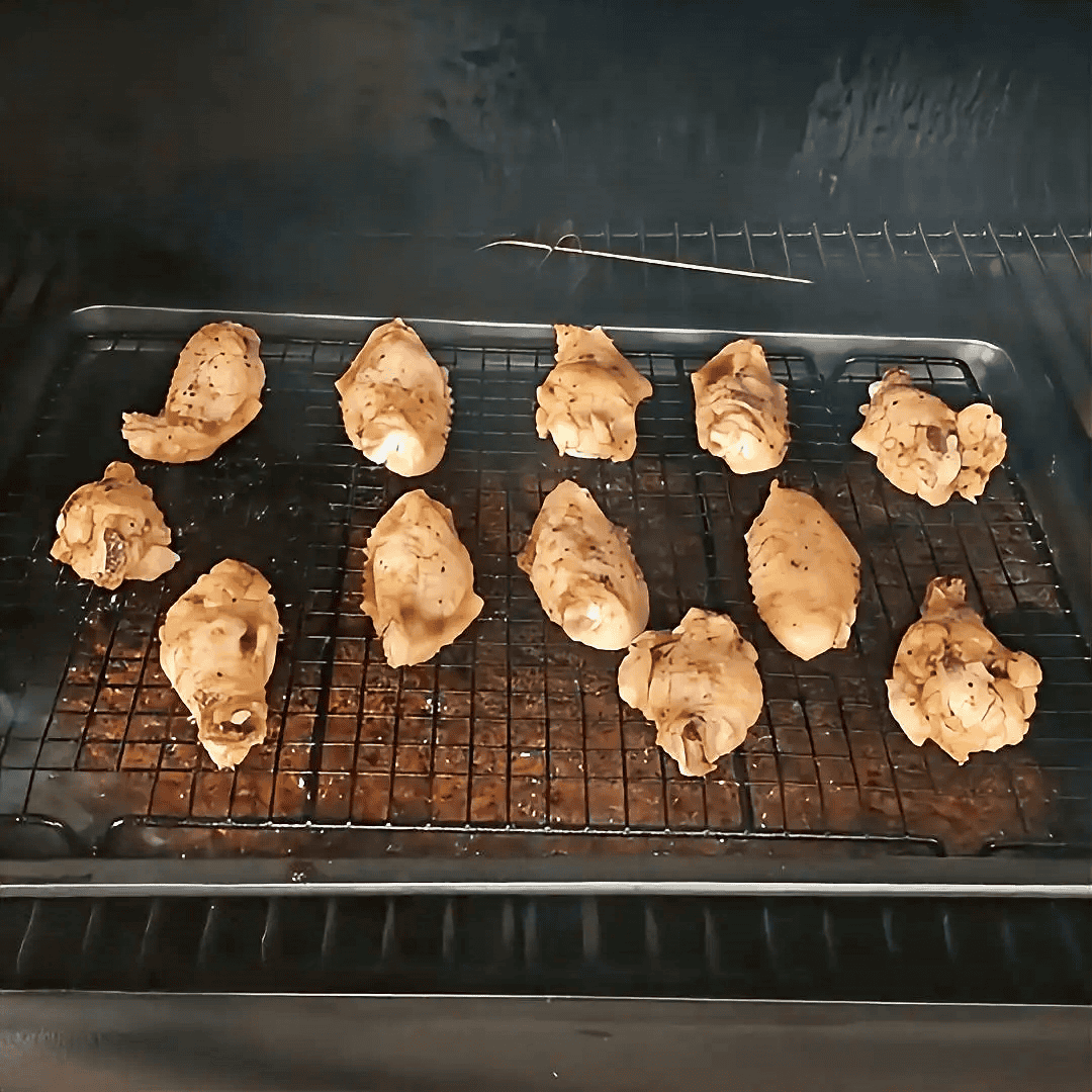 Crispy Chicken Wings & Pickles, A Winning Combination